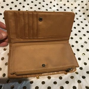 Relic | Bags | Relic Wallet | Poshmark